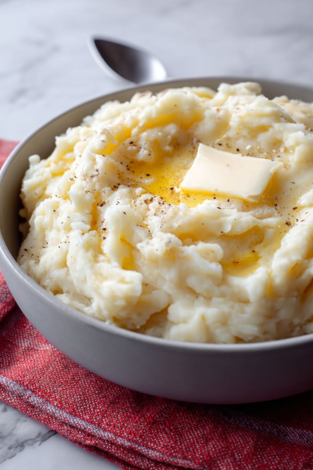 How to Make Mashed Potatoes Recipe - Marry Kitchen