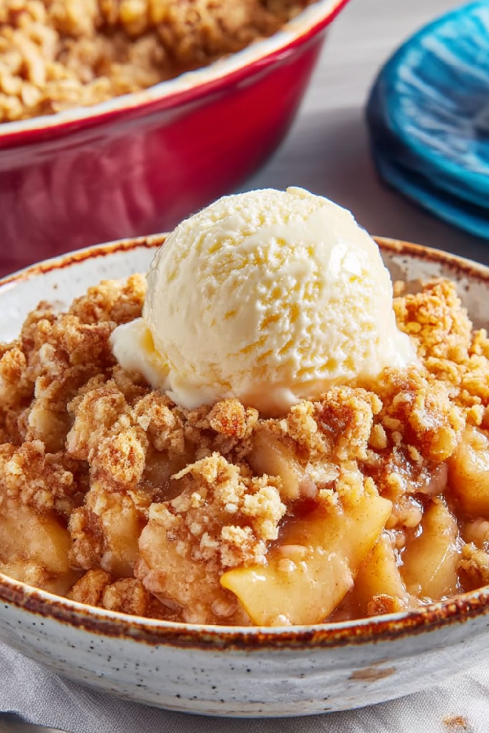 Pear Crisp With Vanilla Ice Cream Recipe - Marry Kitchen