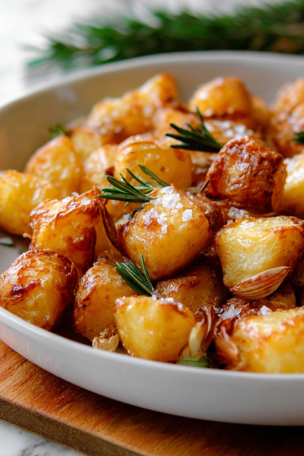 Rosemary Garlic Fried Potatoes Recipe - Marry Kitchen
